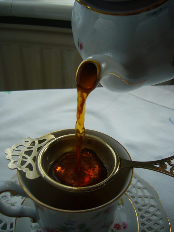 Easy Afternoon Tea – The Lady in Waiting